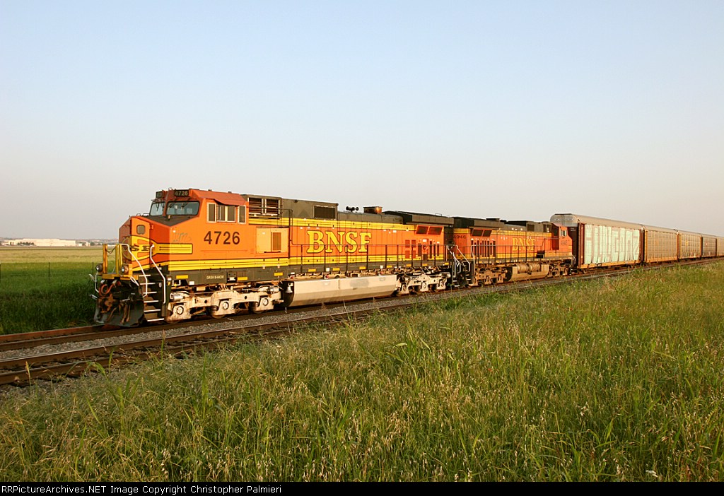 BNSF 4726 and BNSF 4946